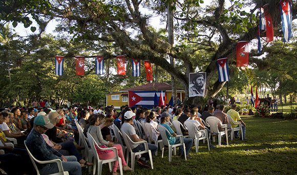 Fidel Castro’s Hometown Hosts Consultation on New Constitution - Radio ...