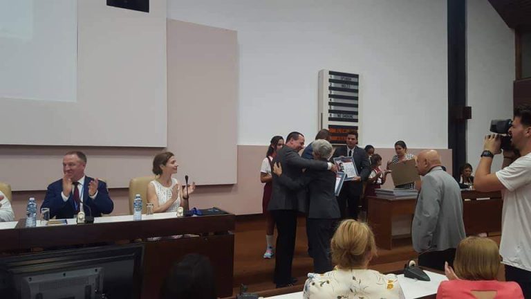 CECMED, treinta años protegiendo la salud - Radio Reloj, emisora cubana ...