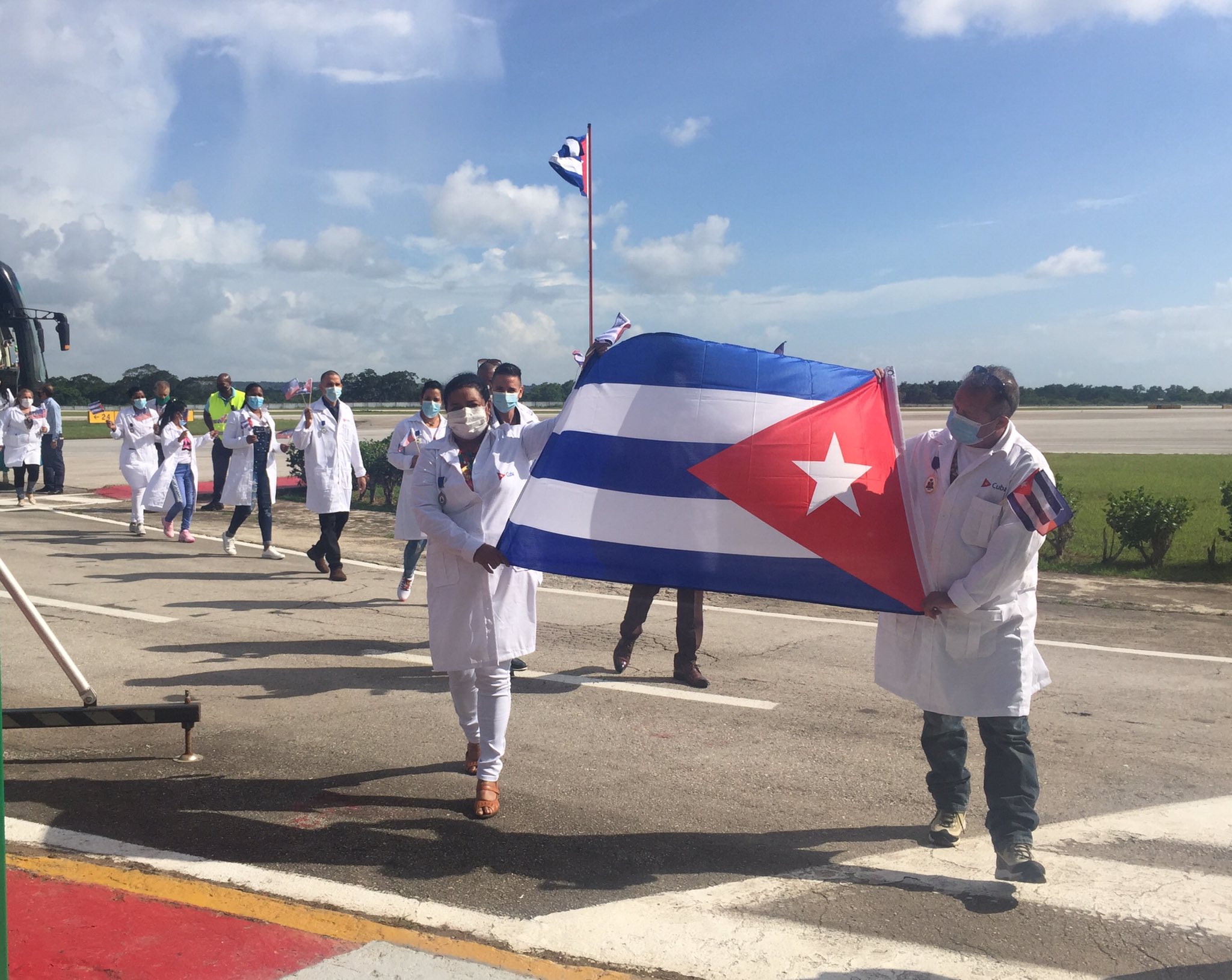 Henry Reeve Contingent receives 2020 Excellence Award - Radio Reloj ...