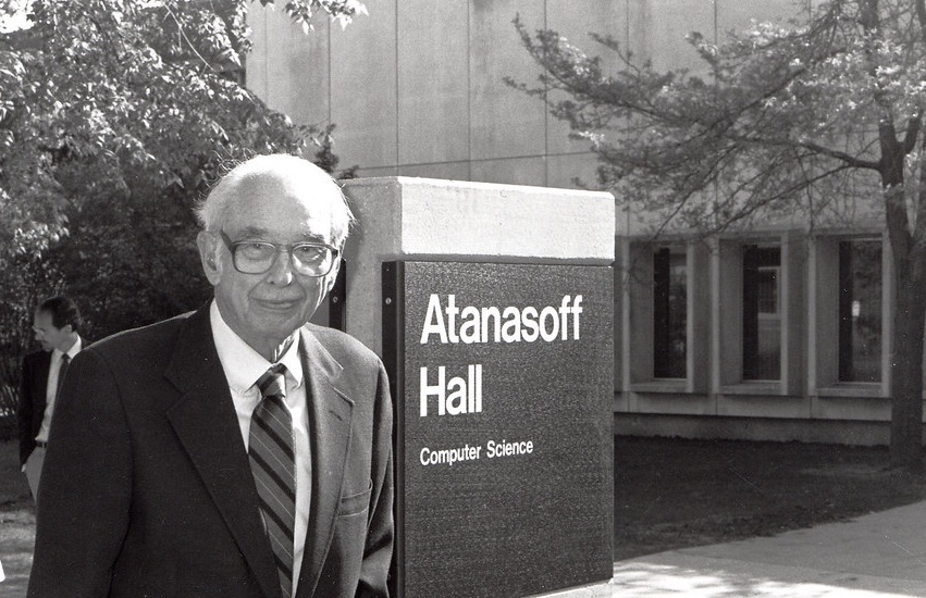 John Atanasoff, pionero de la computadora digital moderna - Radio Reloj ...