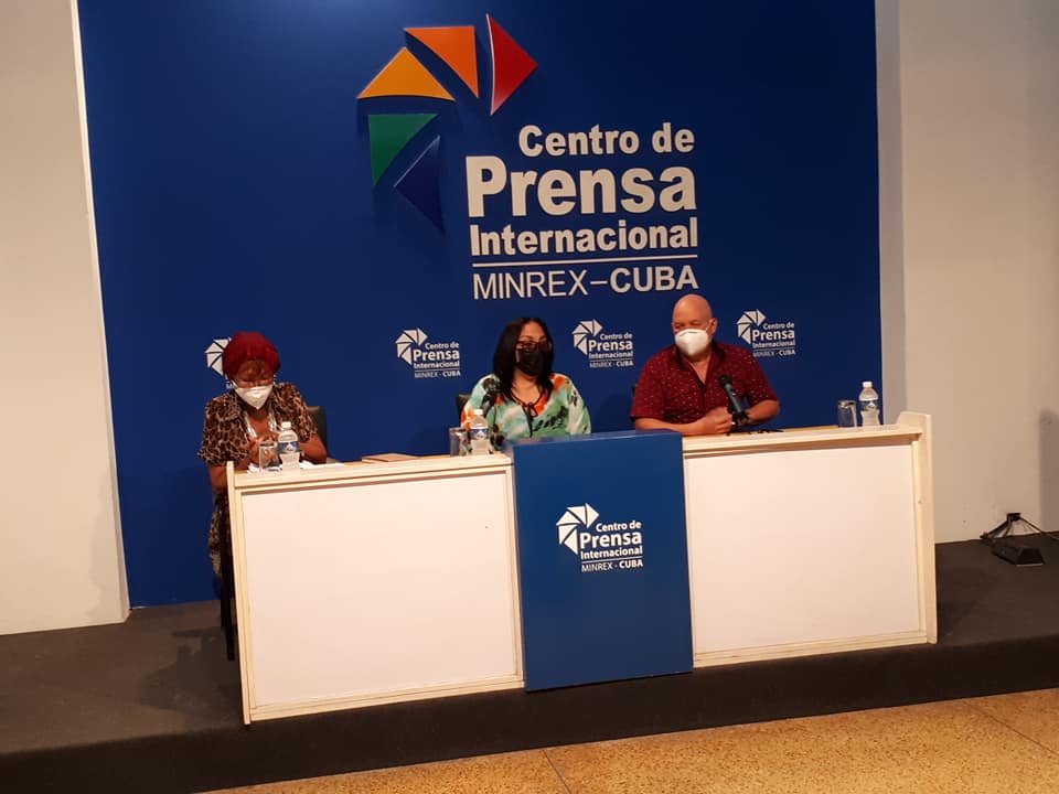 Cien años de la Radio Cubana junto al pueblo (Fotos) - Radio Reloj ...