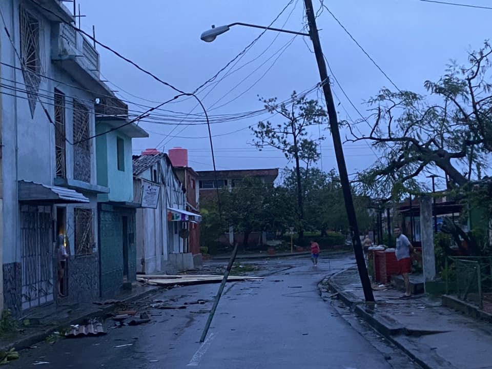 Fuerte impacto del huracán Ian en Pinar del Río - Radio Reloj, emisora ...