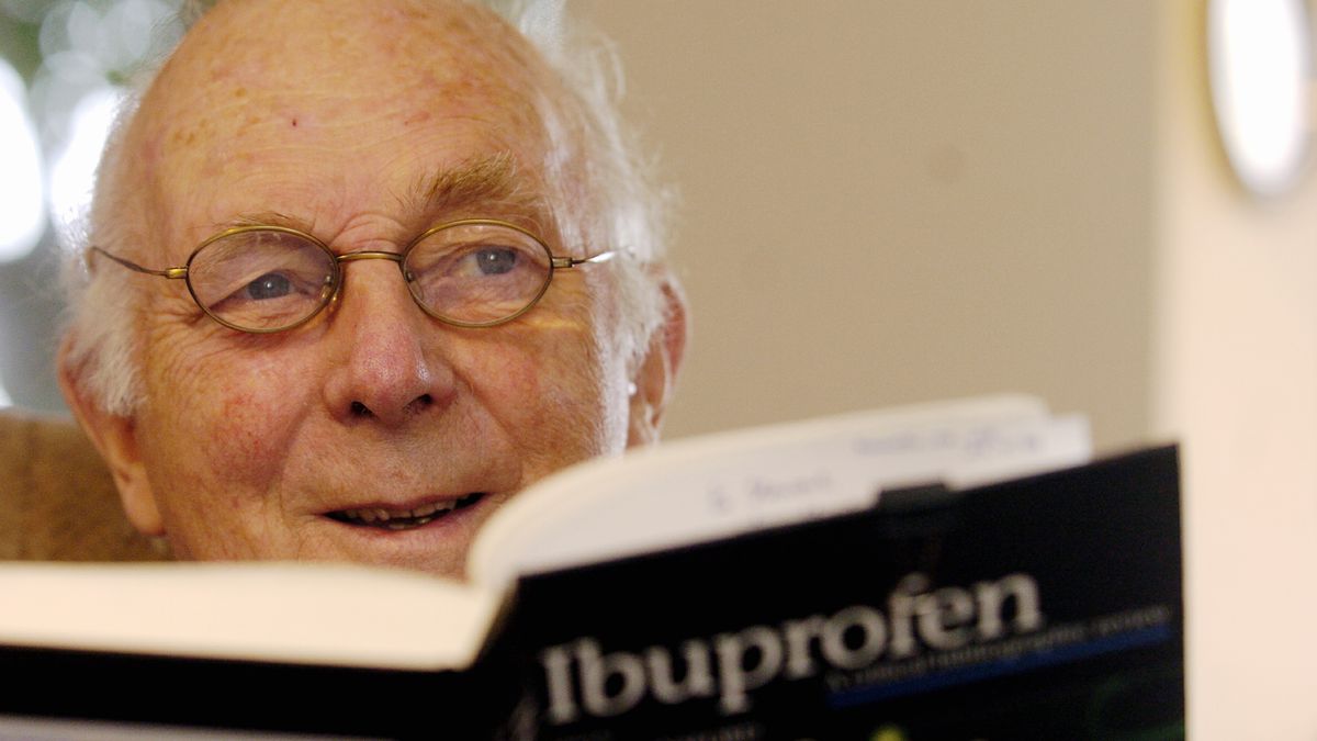 Muere el farmacéutico británico Stewart Adams, creador del Ibuprofeno ...