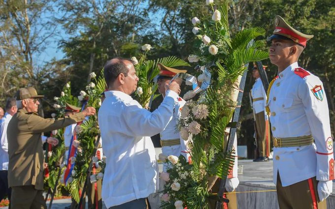 Tributo por el Día de los Defensores de la Patria (Fotos) - Radio Reloj ...