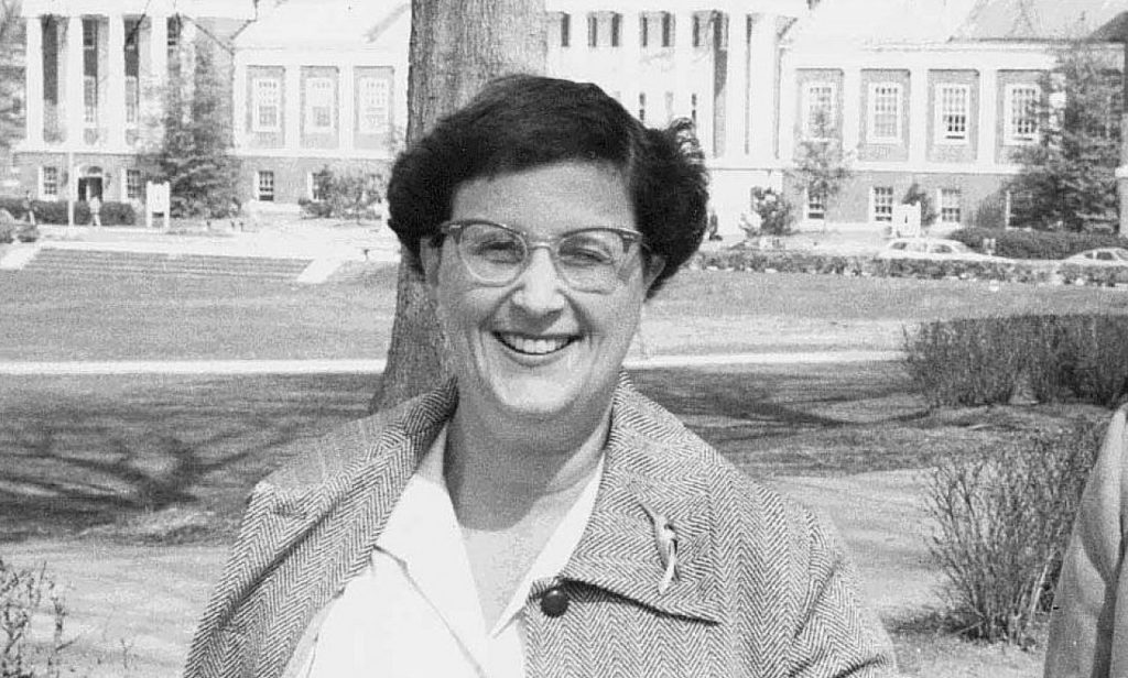 Muere la científica informática estadounidense Jean E. Sammet - Radio ...