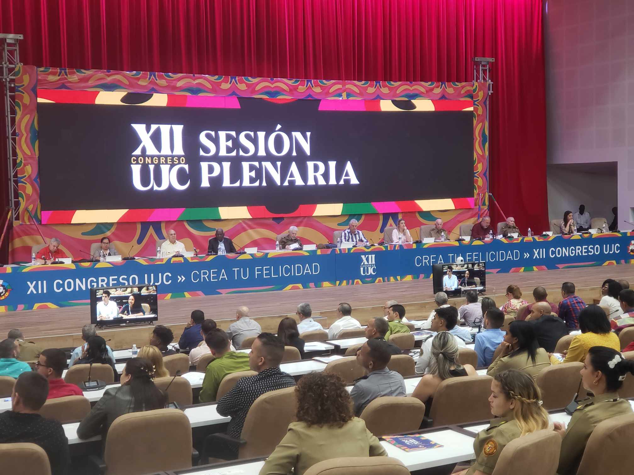 Que la UJC se parezca a su tiempo (Fotos) - Radio Reloj, emisora cubana ...