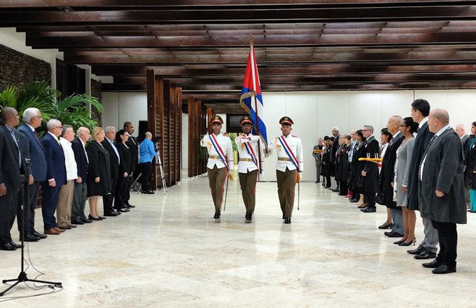 Festeja Cuba aniversario sesenta de las Bufetes Colectivos - Radio ...