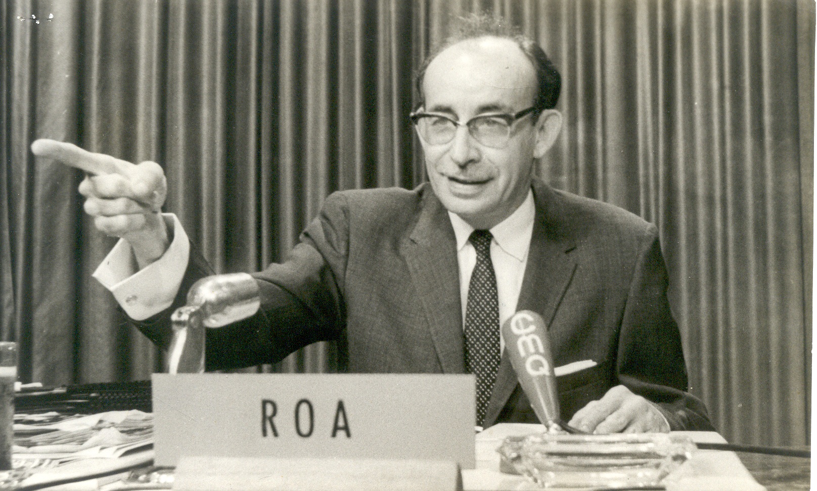 Raúl Roa, combate y dignidad en ristre - Radio Reloj, emisora cubana de ...